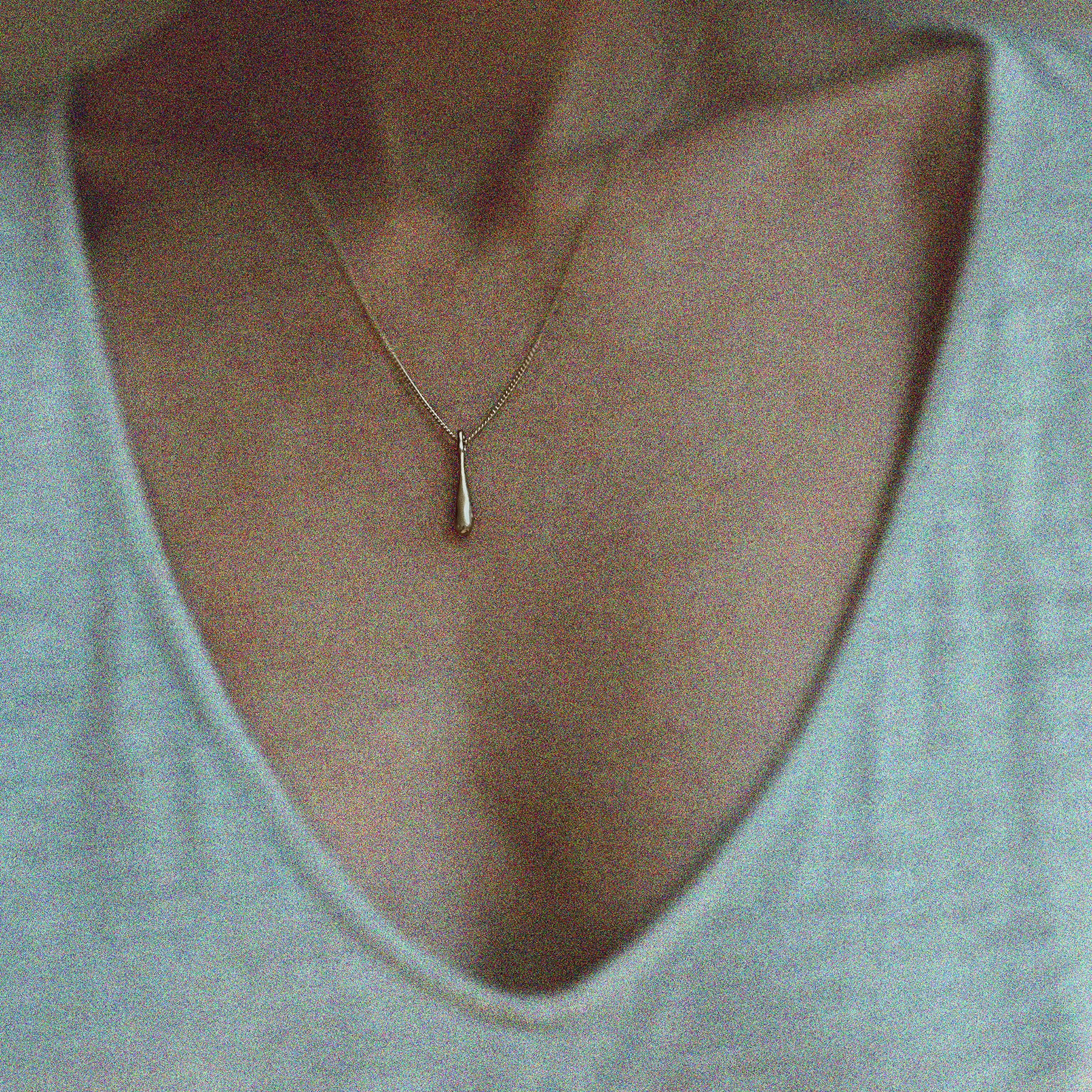 DROP necklace – WATERSANDSTONE